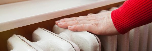 Why Your Radiator Is Cold At The Bottom & How To Fix It | Skillstg.co.uk