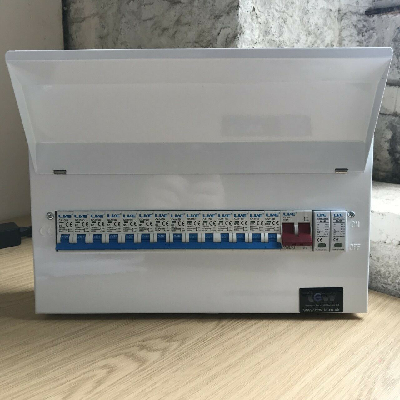 Replacing A Consumer Unit In The UK: 4 Key Considerations